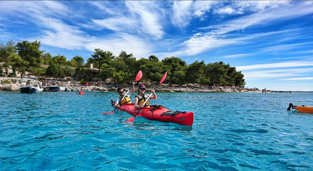 SEA KAYAKING TO PAKLENI ISLANDS – Hvar Life