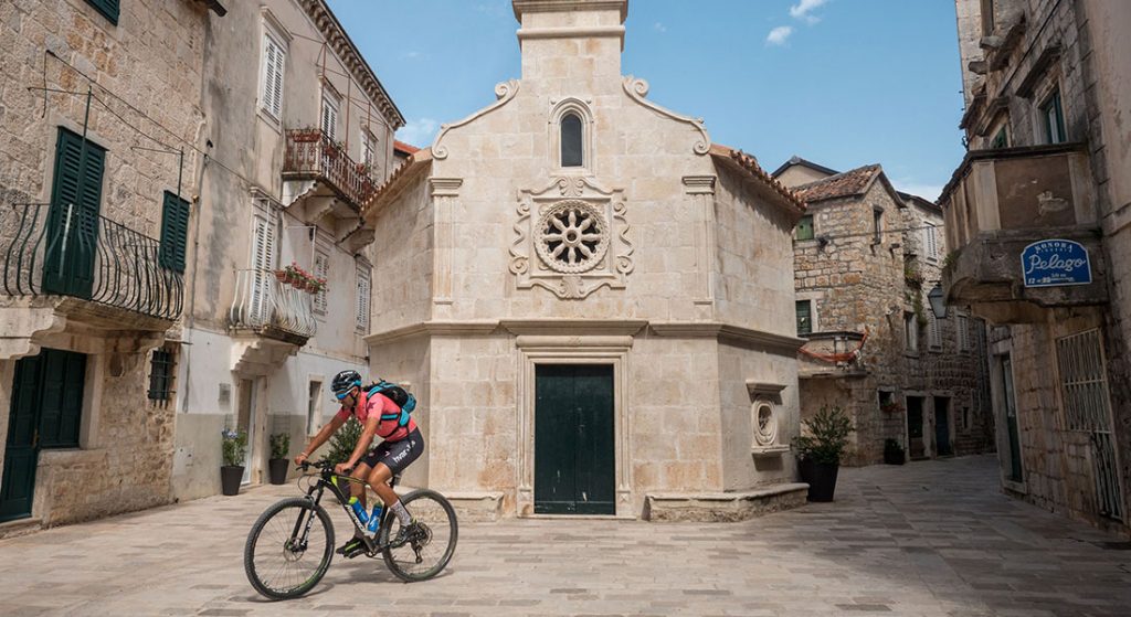 PRIVATE CYCLING GUIDE HIRE – Hvar Life
